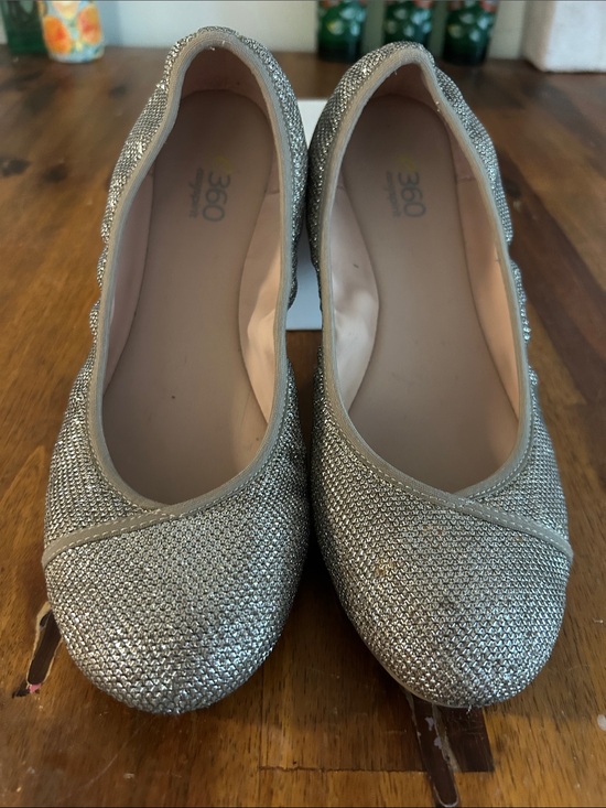 Easy Spirit 360 | Shoes | Easy Spirit 36 Silver Glitter Slipon Ballet ...